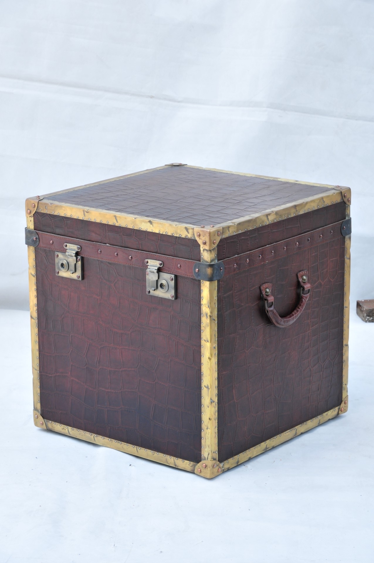 Safari Trunk | Coco Cuscino